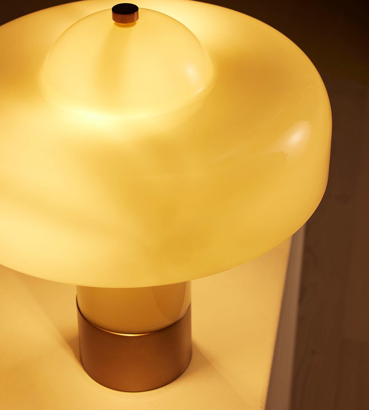 Giovanni Table Lamp, Large, Cream US - Soho Home