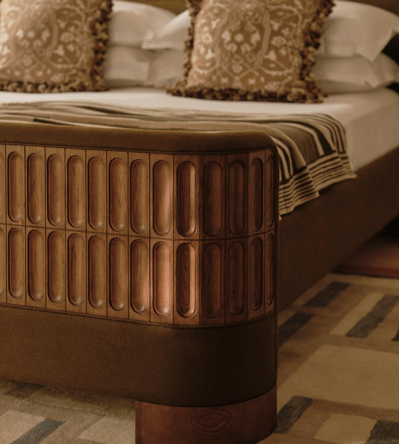 Devon Bed, Queen, Linen, Olive, US