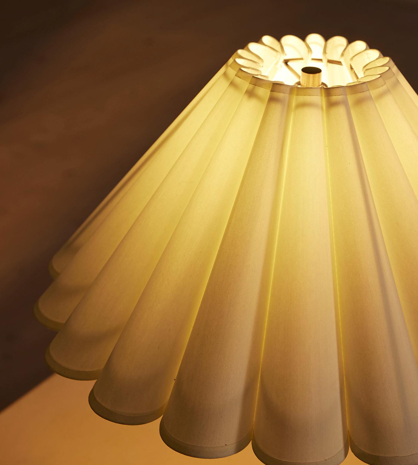 Ferguson Table Lamp, Green, US