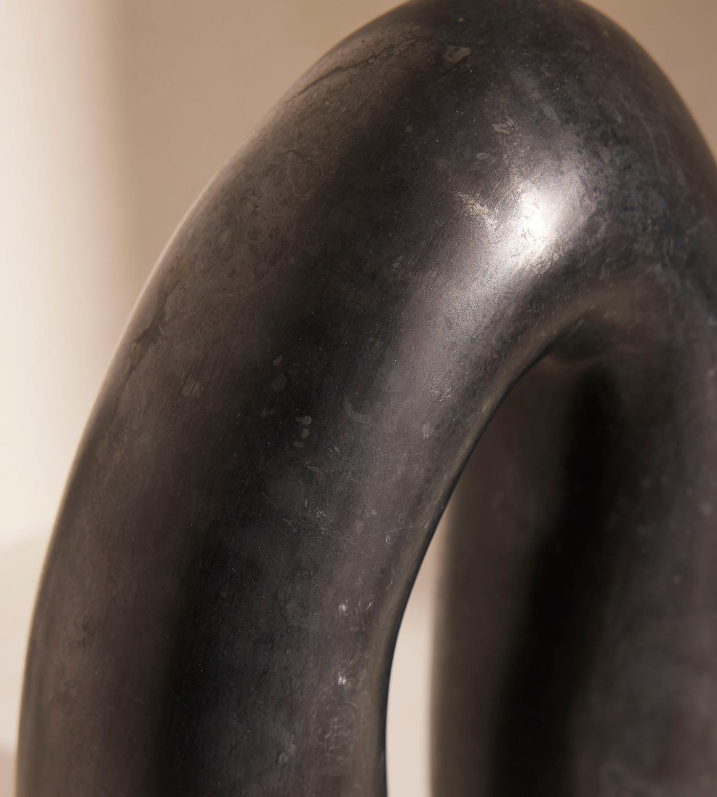 Anderson Marble Décor Arch, Black