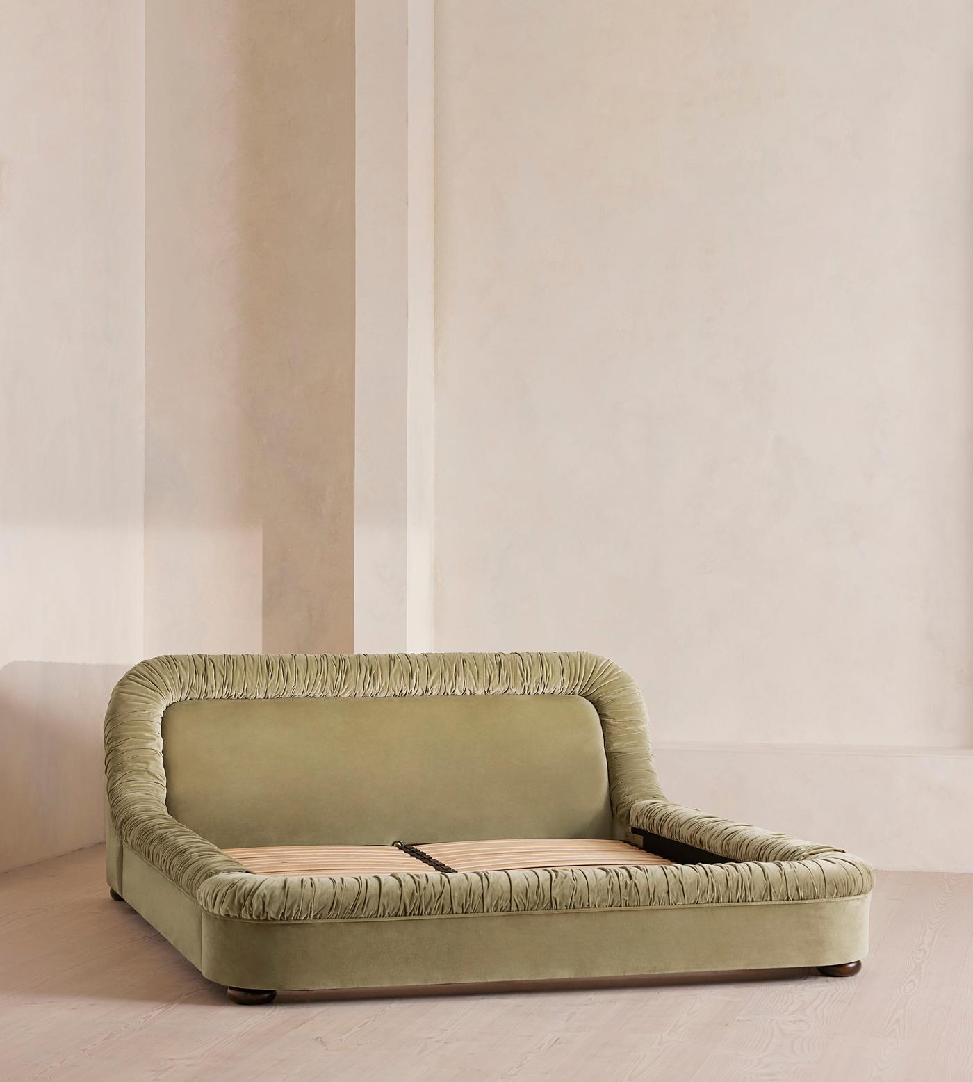 Vara Bed, King, Velvet Lichen