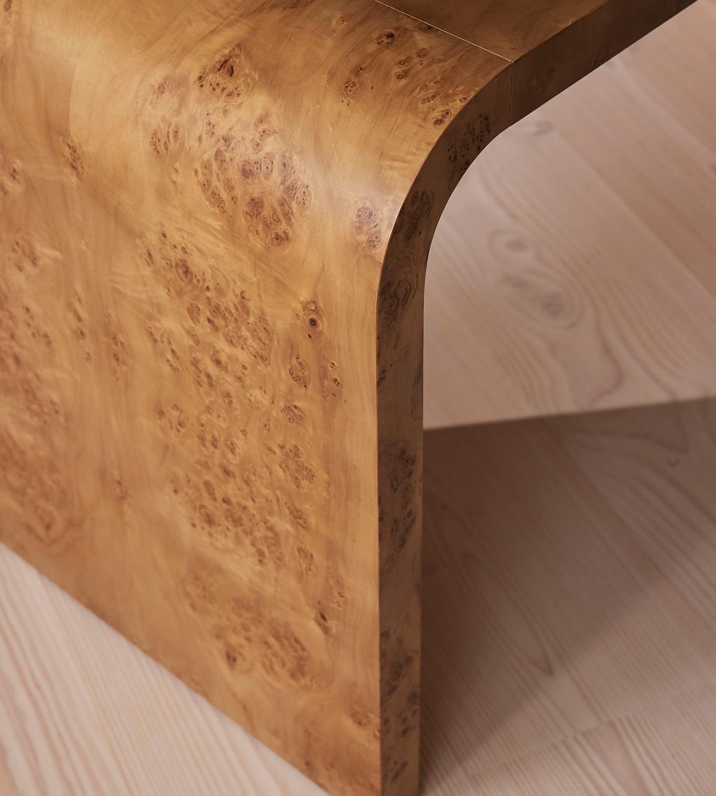 Wallace Desk, Mappa Burl