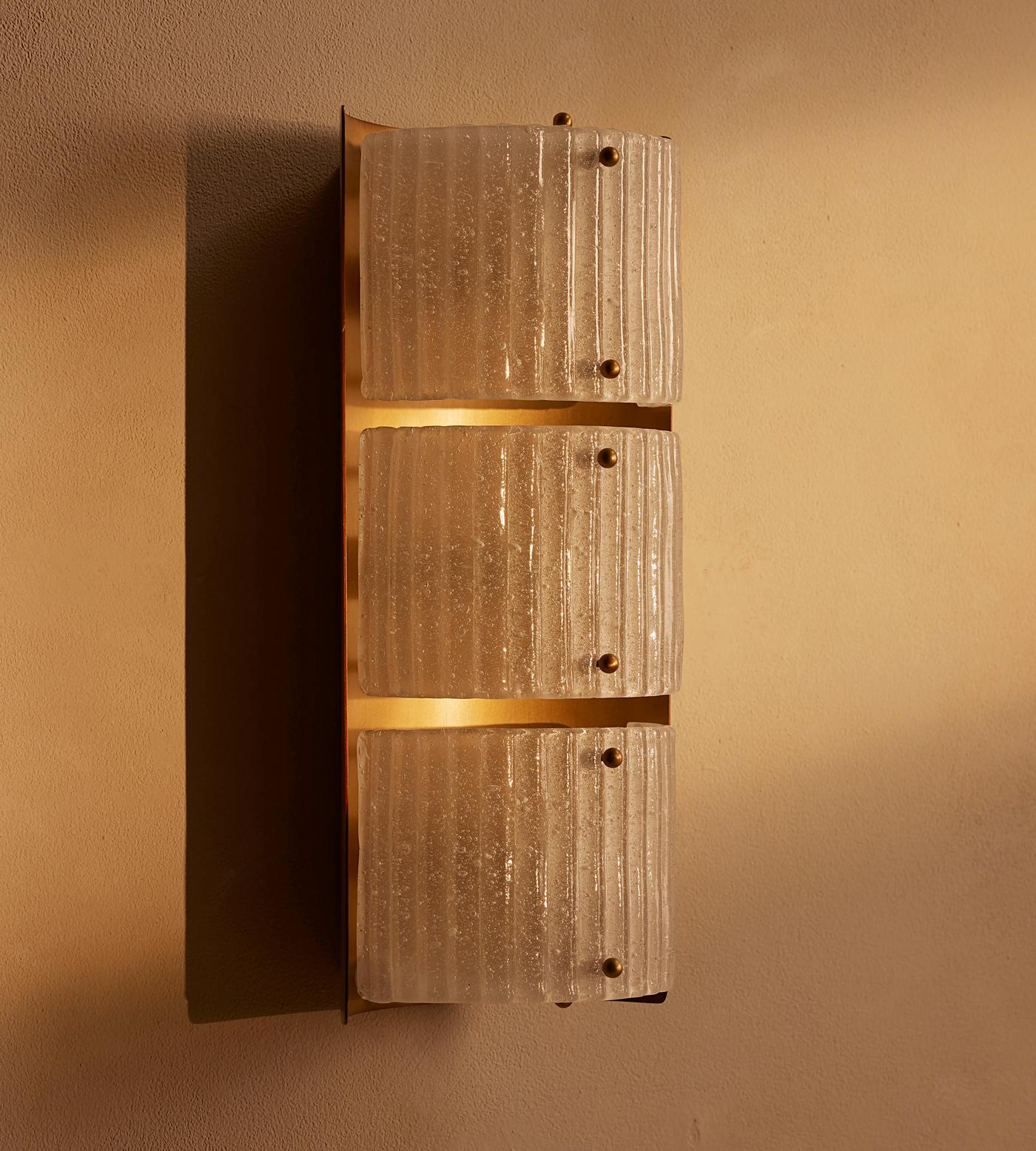 Bronte Wall Light, US