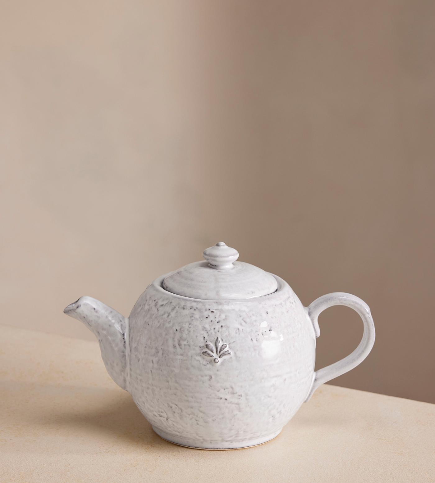 Hillcrest Teapot, White
