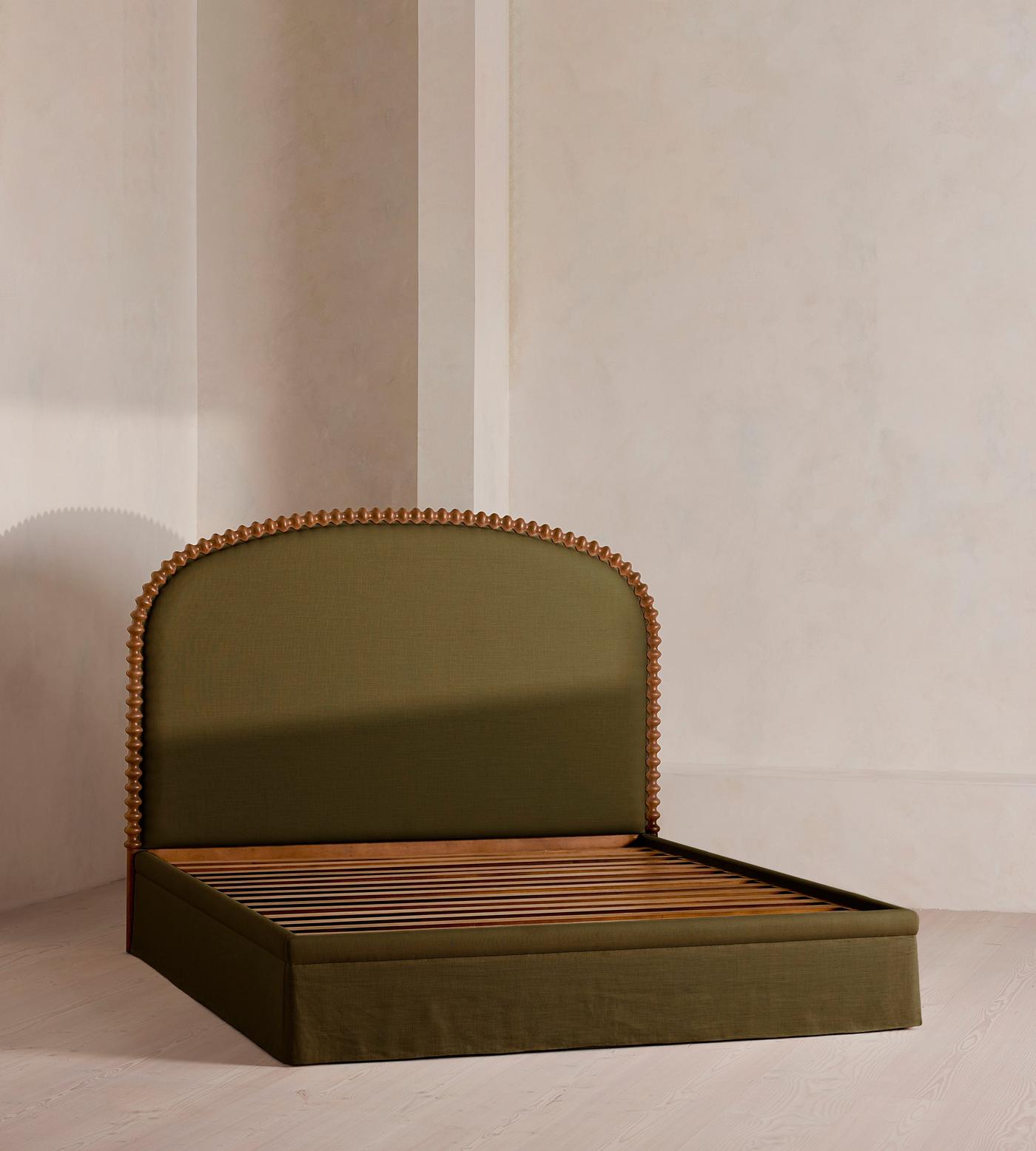 Mika Bed, King, Linen, Olive, US