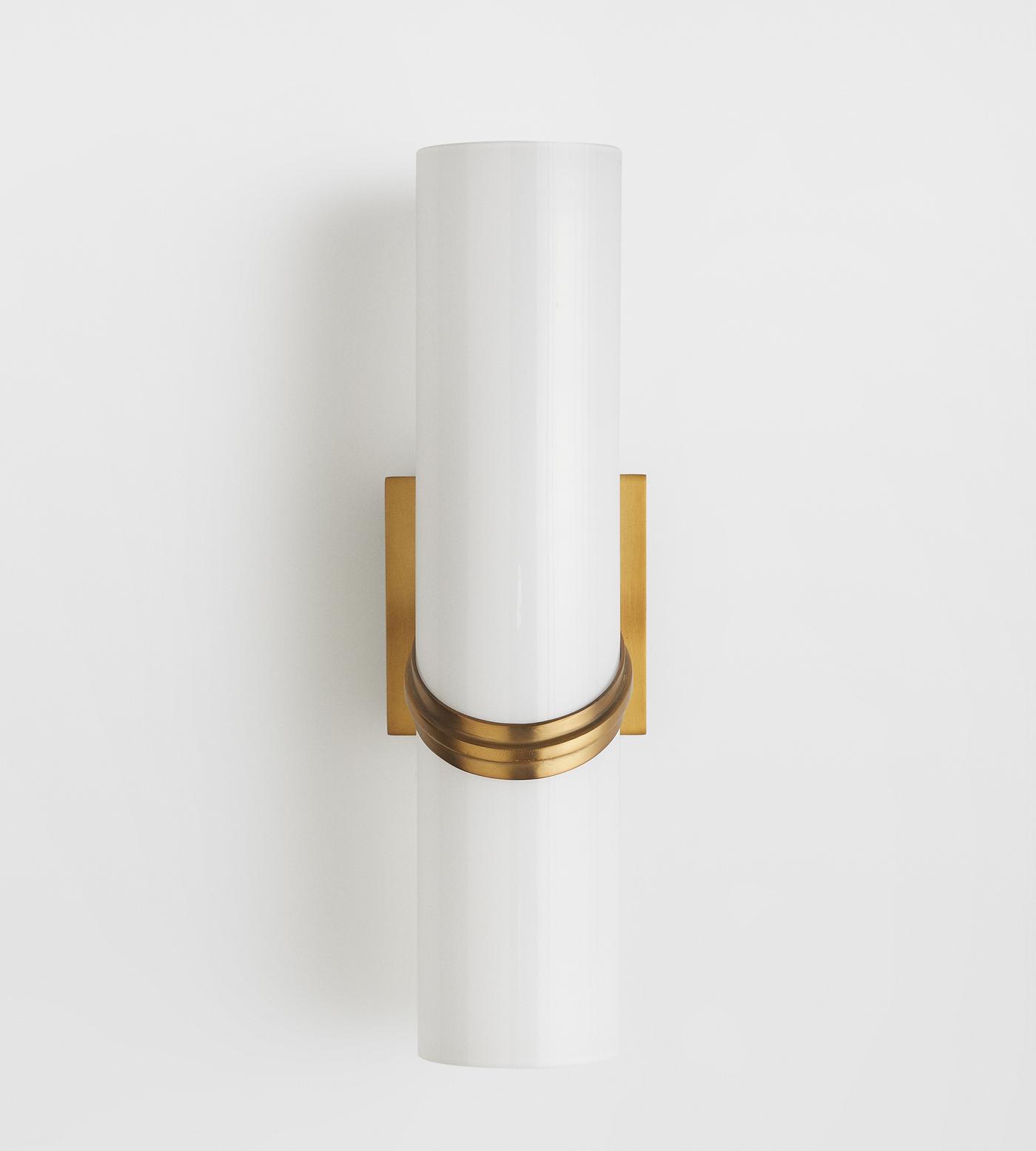 Lucia Wall Light US