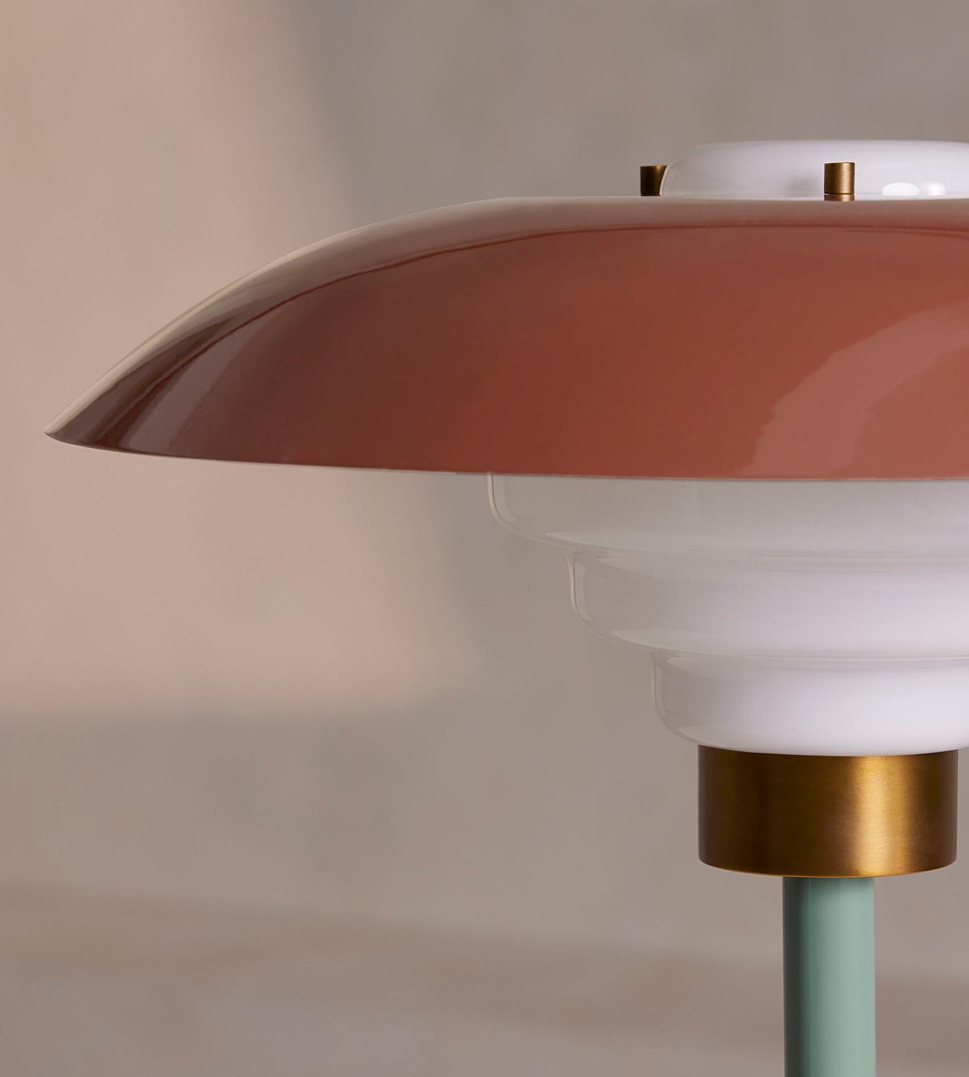 Fleur Table Lamp, US