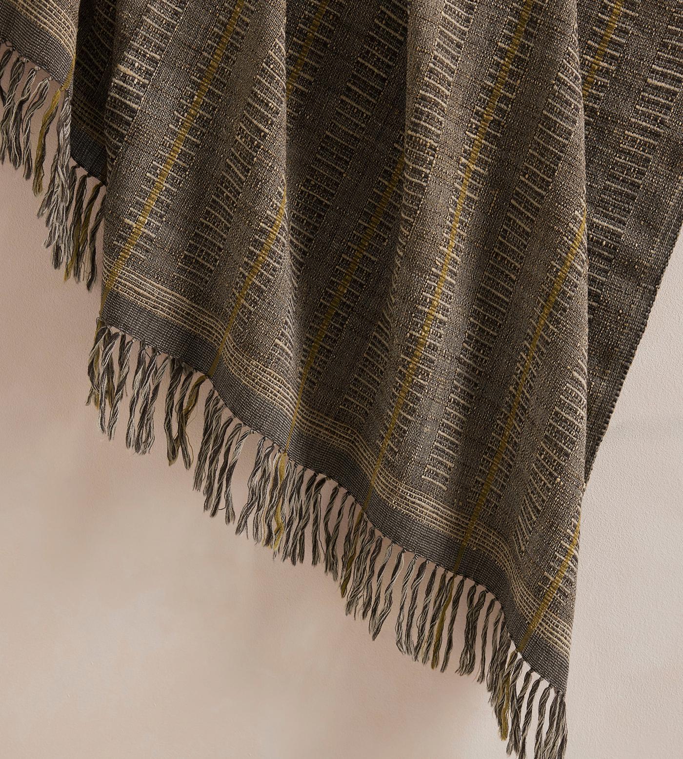 Leros Throw