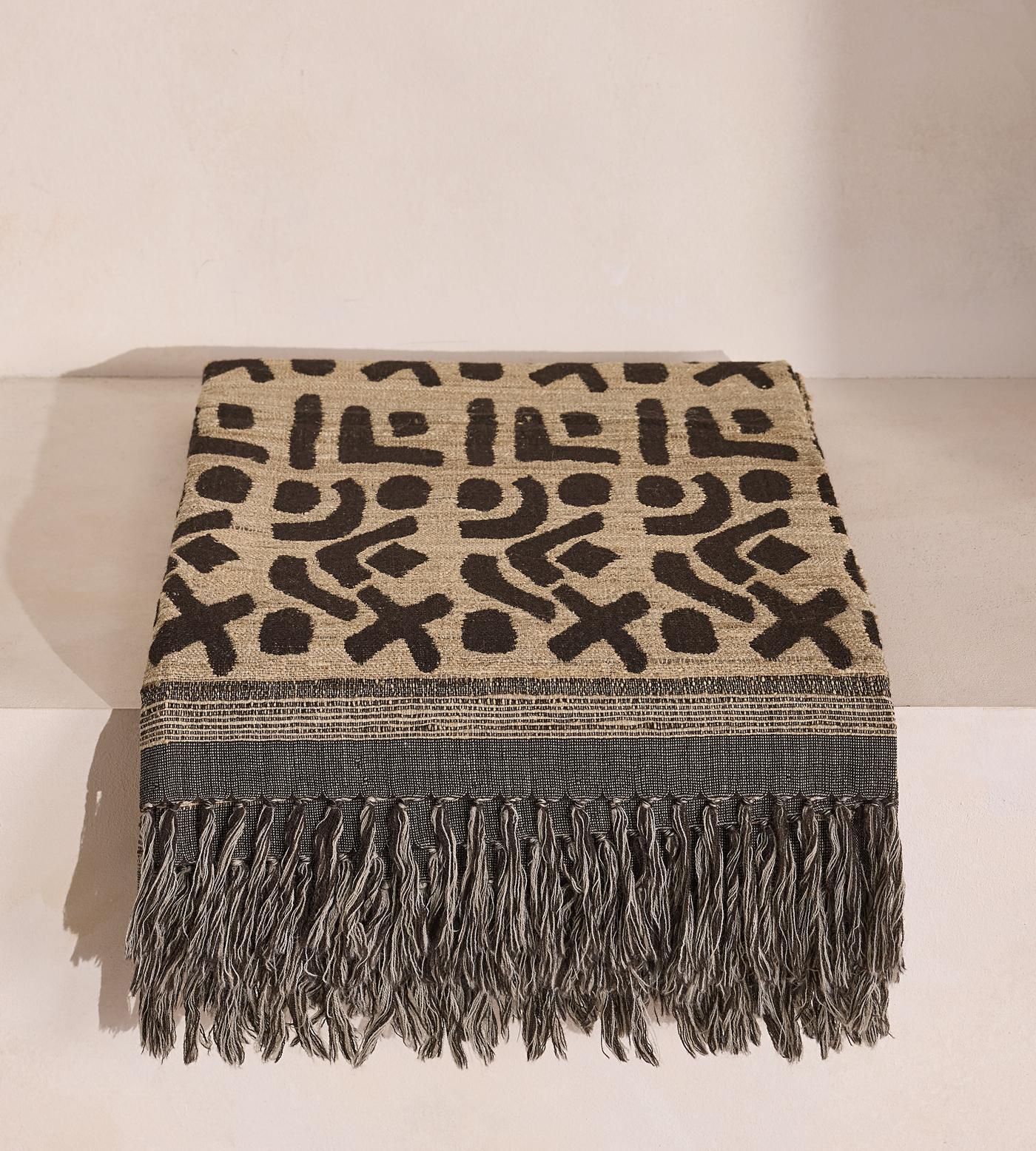 Veda Throw, 140 x 200cm