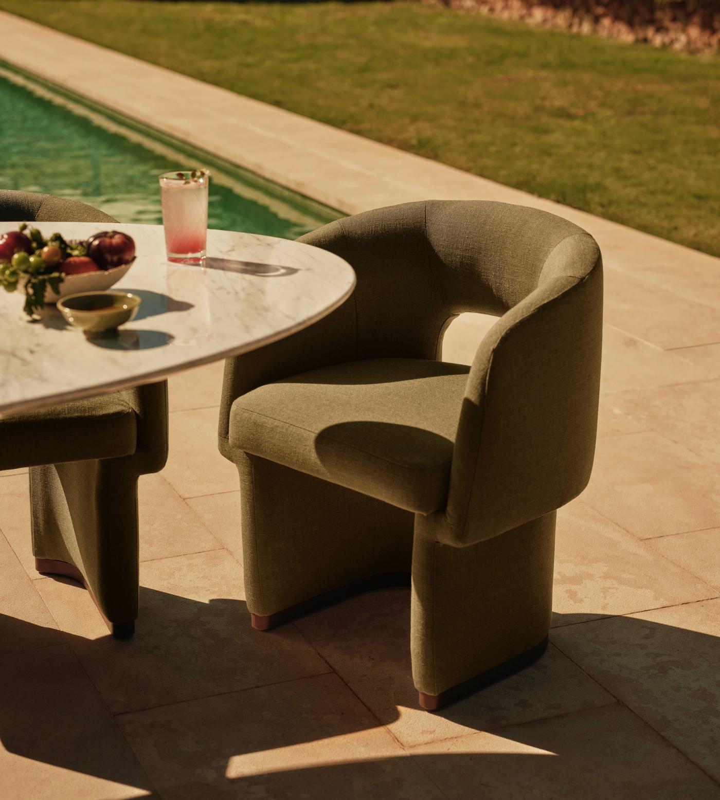 Murcell Outdoor Oval Dining Table, Carrara