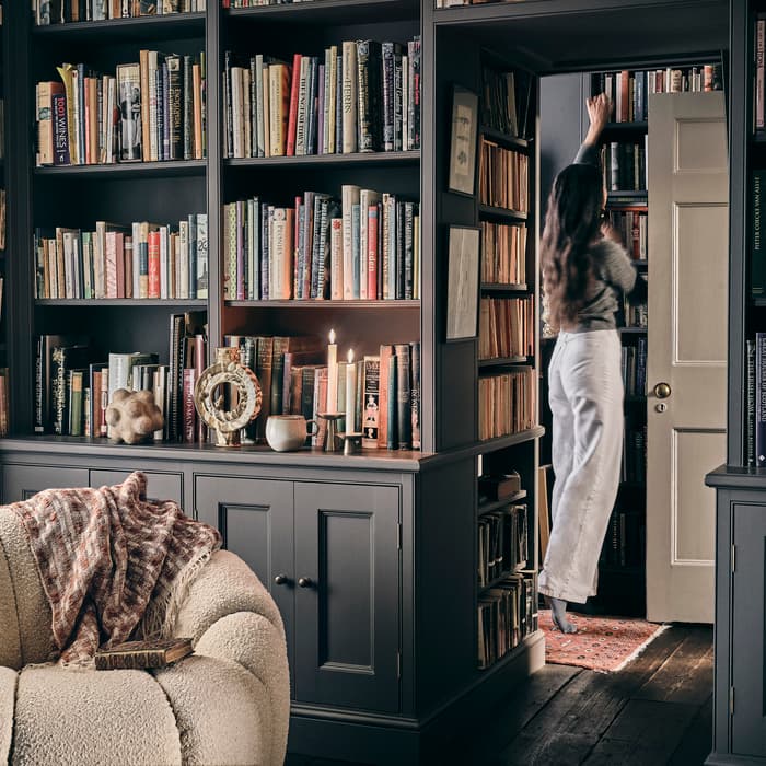 How to create a cosy book nook at home