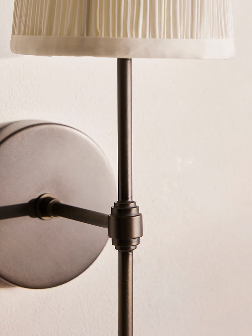 Isobella Wall Light, US