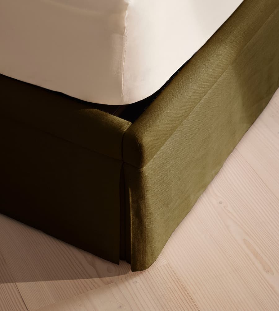 Mika Bed, King, Linen, Olive