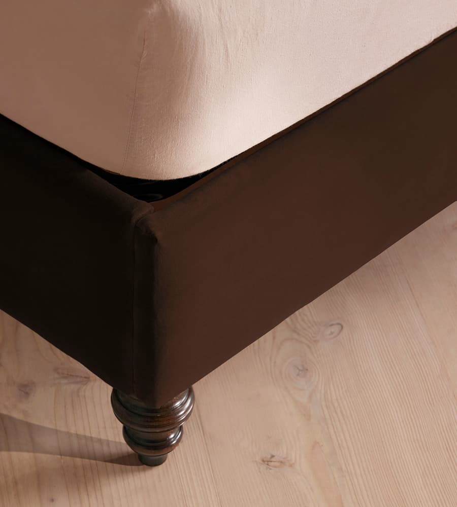 Rivas Bed, Double, Velvet, Chocolate - Soho Home