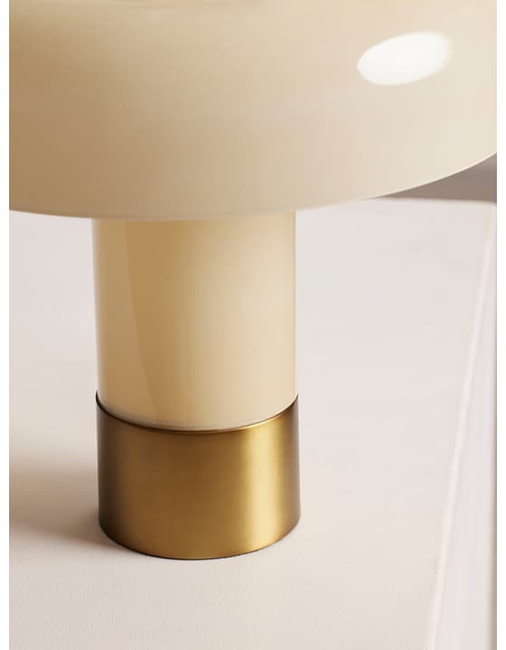 Giovanni Table Lamp, Large, Cream US - Soho Home