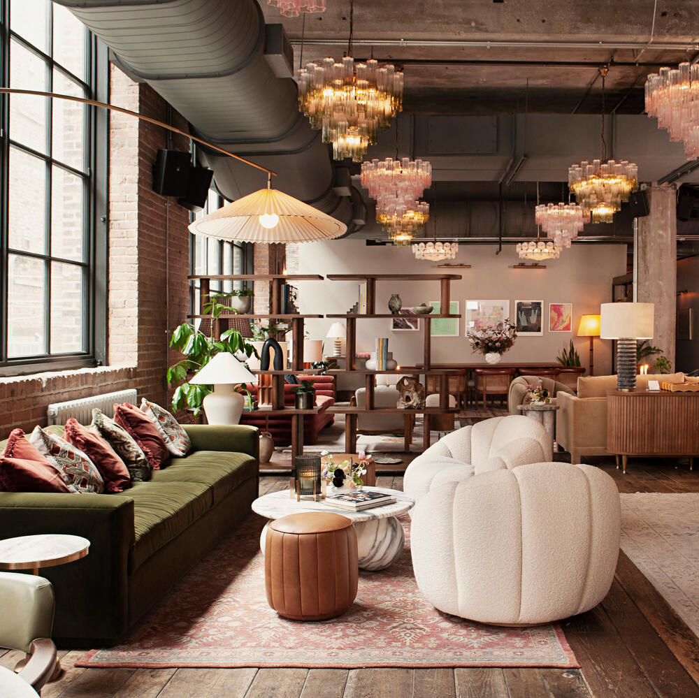 Chicago Studio - Soho Home