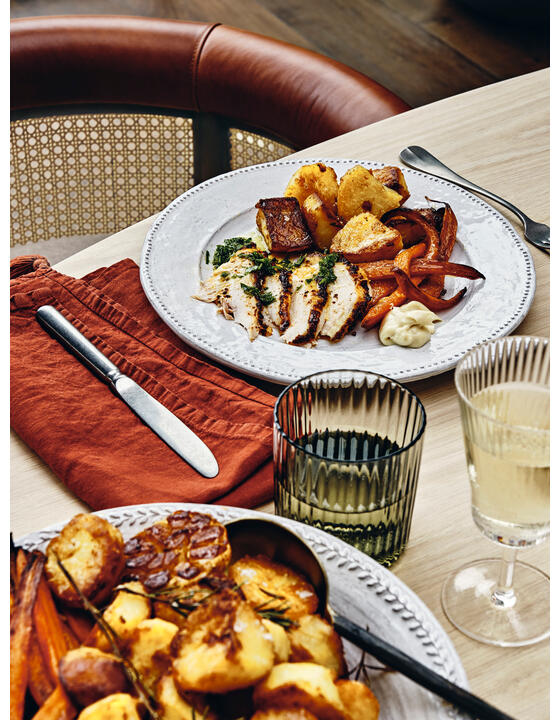 Hillcrest Dinner Plate, White, Set of Four - Soho Home